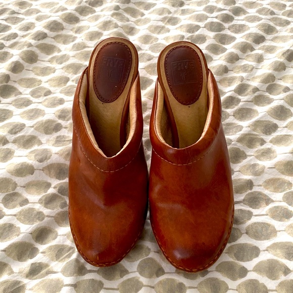 Frye | Shoes | The Frye Company Natasha Clogs Size 55 | Poshmark